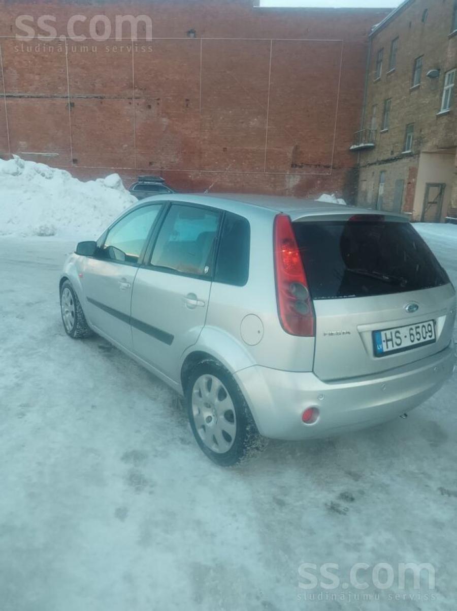 Ford Fiesta 2007 Liepāja, ar dzinēja tilpumu 1.40 L un nobraukumu 296 tūkst. km par 1300 €, foto 6 vietnē AUTOMOTO.COM.LV