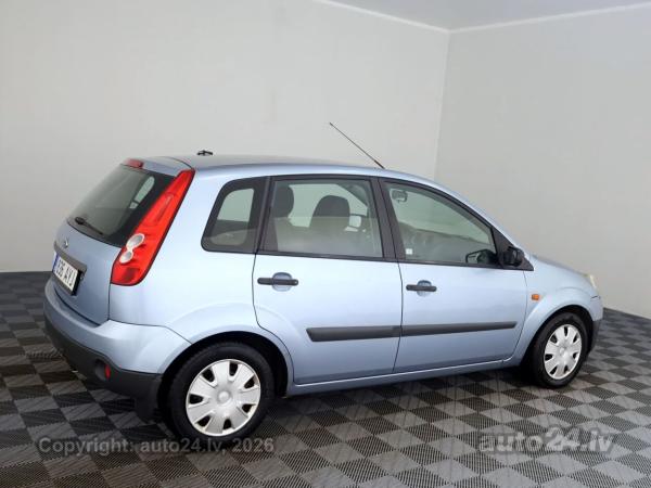 Ford Fiesta 2007 Tallina, ar dzinēja tilpumu 1.30 L un nobraukumu 159 tūkst. km par 599 €, foto 3 vietnē AUTOMOTO.COM.LV