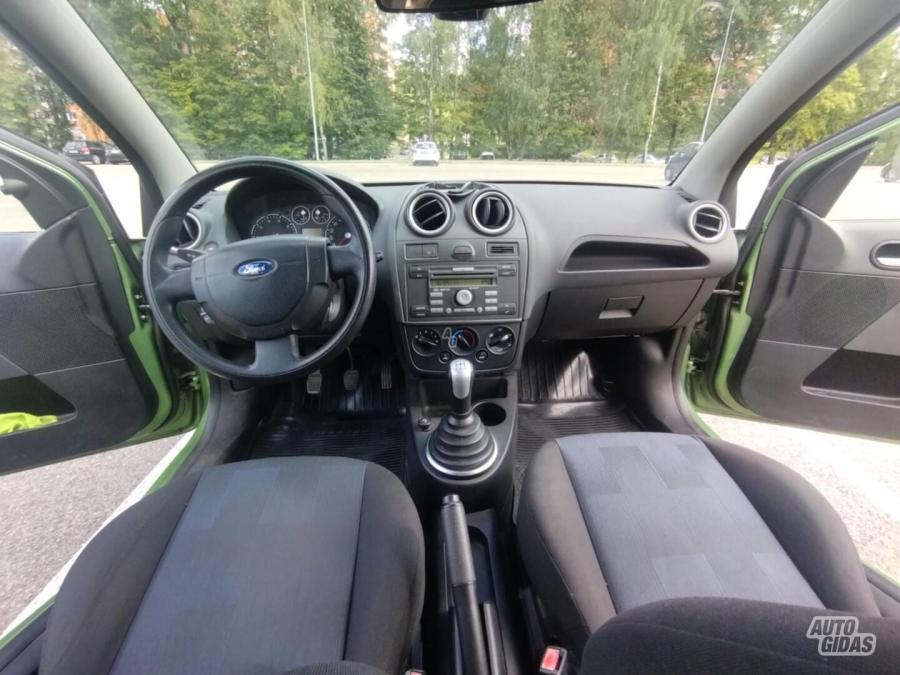 Ford Fiesta 2007 Viļņa, ar dzinēja tilpumu 1.40 L un nobraukumu 170 tūkst. km par 1150 €, foto 6 vietnē AUTOMOTO.COM.LV