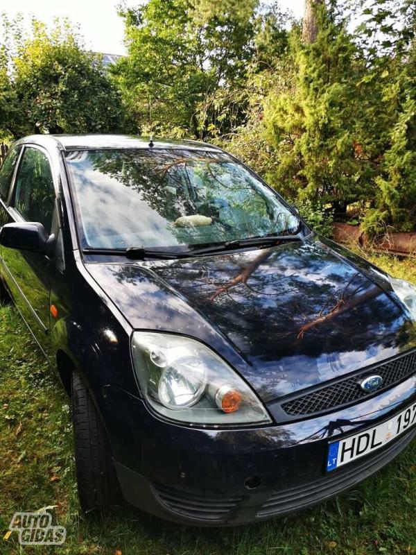 Ford Fiesta 2007 in Vilnius, with an engine capacity of 1.40 L and mileage of 240 thousand km for 1100 €, photo 1 on AUTOMOTO.COM.LV