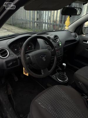 Ford Fiesta 2007 in Kaunas, with an engine capacity of 1.60 L and mileage of 300 thousand km for 650 €, photo 7 on AUTOMOTO.COM.LV