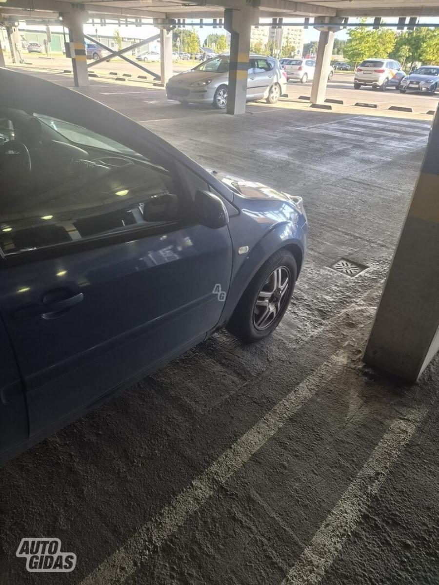 Ford Fiesta 2007 Viļņa, ar dzinēja tilpumu 1.20 L un nobraukumu 210 tūkst. km par 400 €, foto 8 vietnē AUTOMOTO.COM.LV