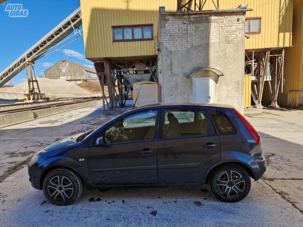 Ford Fiesta 2008 Klaipėda, ar dzinēja tilpumu 1.50 L un nobraukumu 240 tūkst. km par 999 €, foto 4 vietnē AUTOMOTO.COM.LV