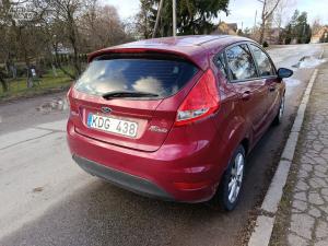 Ford Fiesta 2009 in Joniskis, with an engine capacity of 1.60 L and mileage of 280 thousand km for 950 €, photo 8 on AUTOMOTO.COM.LV