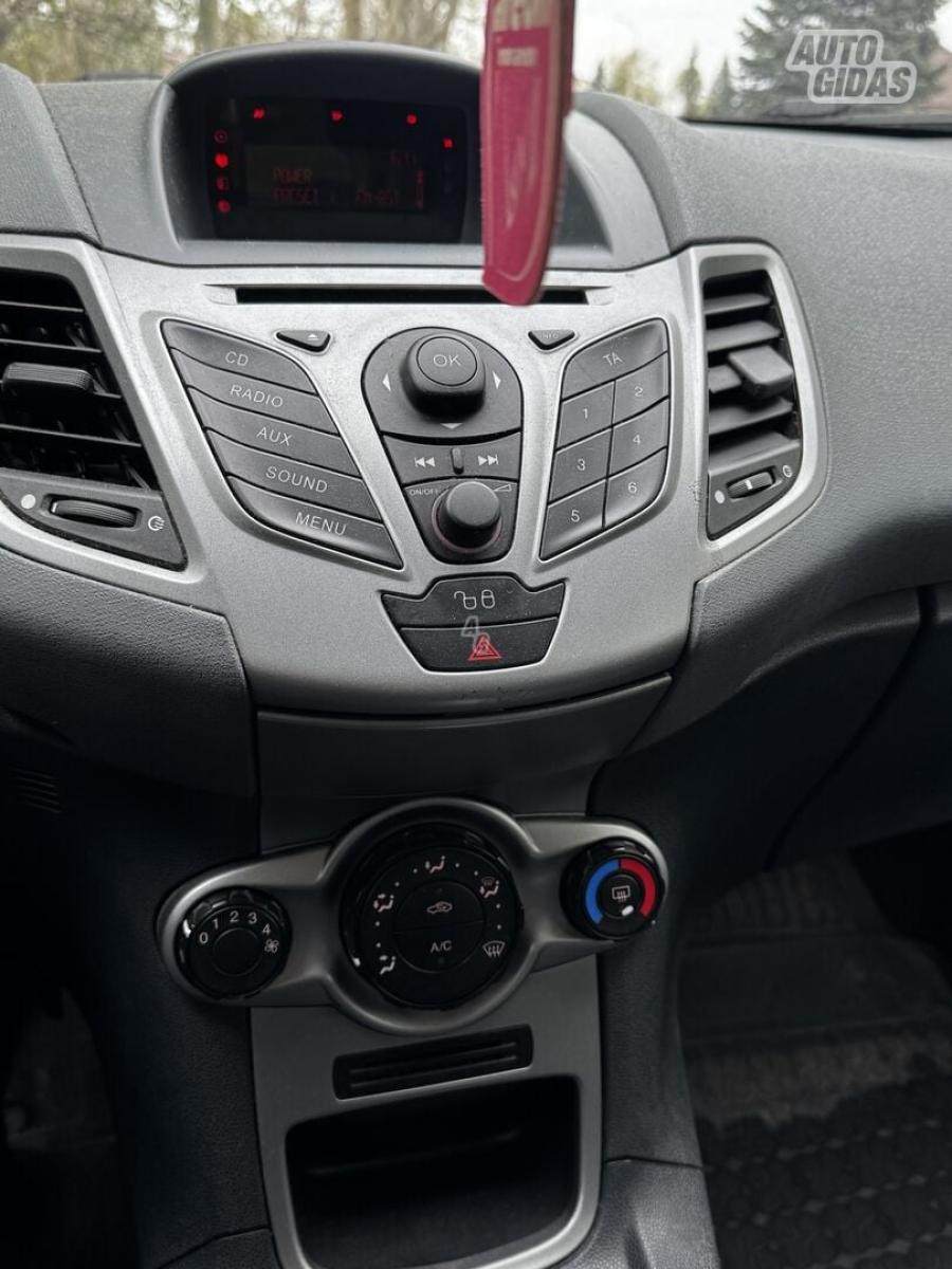 Ford Fiesta 2009 Šauļi, ar dzinēja tilpumu 1.40 L un nobraukumu 350 tūkst. km par 1700 €, foto 10 vietnē AUTOMOTO.COM.LV