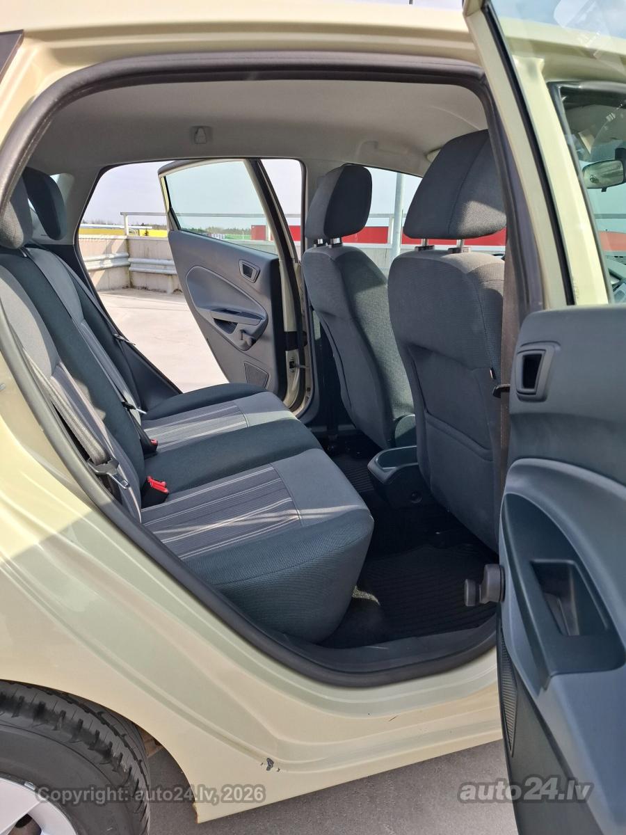 Ford Fiesta 2009 Tallina, ar dzinēja tilpumu 1.20 L un nobraukumu 168 tūkst. km par 3750 €, foto 17 vietnē AUTOMOTO.COM.LV