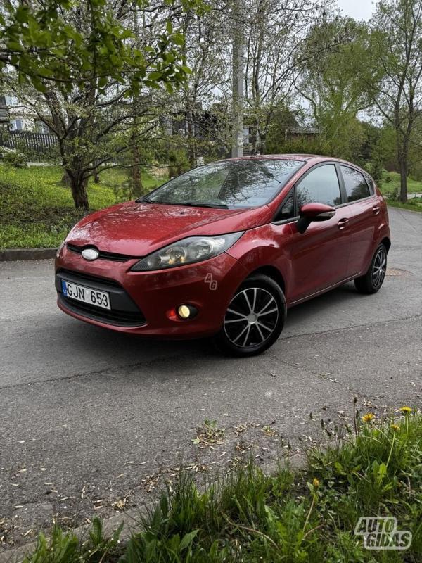 Ford Fiesta 2009 in Siauliai, with an engine capacity of 1.40 L and mileage of 350 thousand km for 1690 €, photo 2 on AUTOMOTO.COM.LV