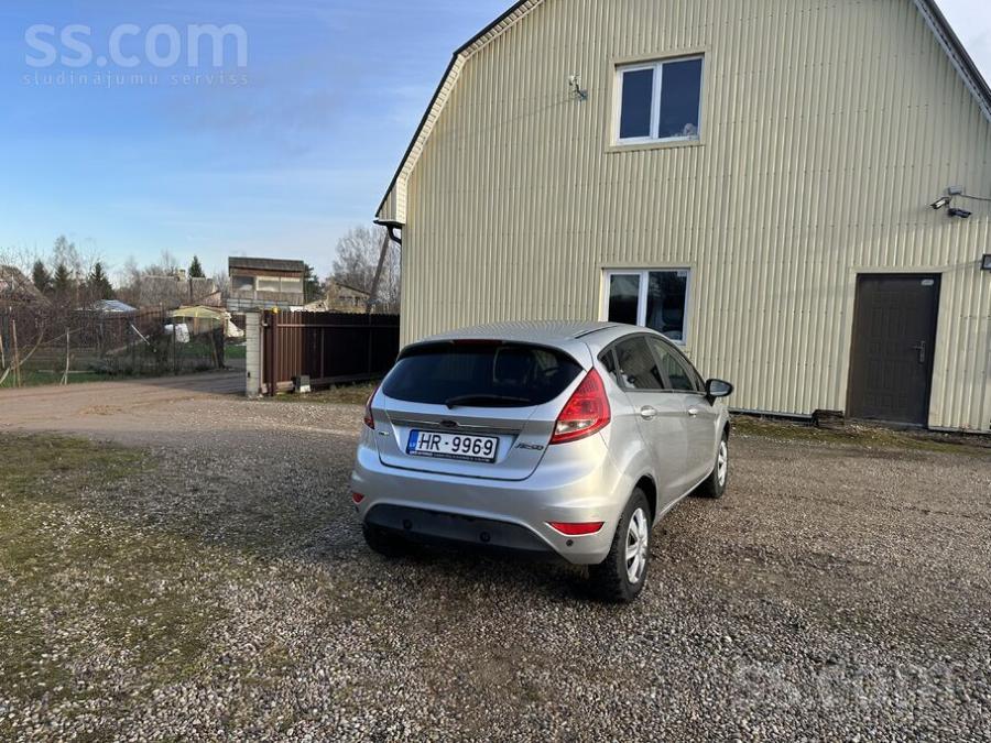 Ford Fiesta 2009 in Rezekne, with an engine capacity of 1.60 L and mileage of 218 thousand km for 1750 €, photo 4 on AUTOMOTO.COM.LV