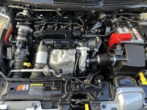 Ford Fiesta 2009 in Rezekne, with an engine capacity of 1.60 L and mileage of 218 thousand km for 1750 €, photo 13 on AUTOMOTO.COM.LV