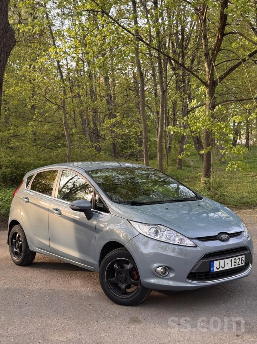 Ford Fiesta 2009 Rīga, ar dzinēja tilpumu 1.40 L un nobraukumu 310 tūkst. km par 1850 €, foto 3 vietnē AUTOMOTO.COM.LV