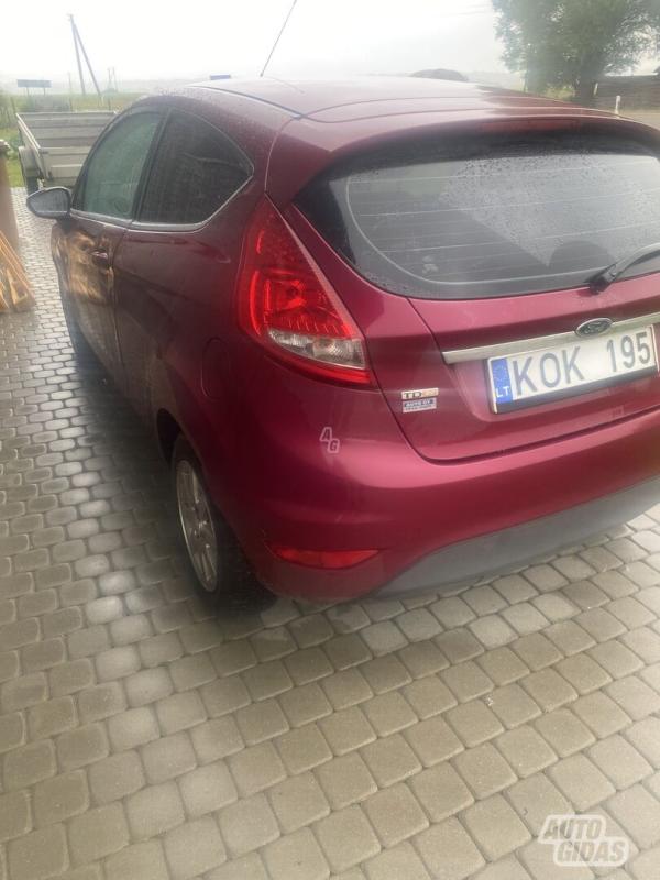 Ford Fiesta 2009 Kretinga, ar dzinēja tilpumu 1.40 L un nobraukumu 308 tūkst. km par 900 €, foto 2 vietnē AUTOMOTO.COM.LV