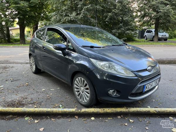 Ford Fiesta 2009 Kauņa, ar dzinēja tilpumu 1.40 L un nobraukumu 266 tūkst. km par 700 €, foto 1 vietnē AUTOMOTO.COM.LV