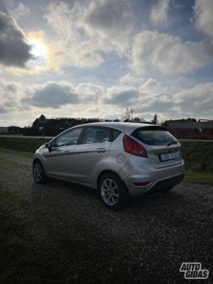 Ford Fiesta 2009 in Vilnius, with an engine capacity of 1.60 L and mileage of 236 thousand km for 1500 €, photo 3 on AUTOMOTO.COM.LV