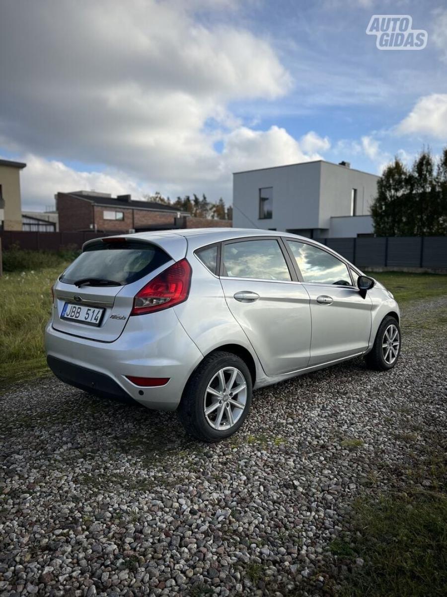 Ford Fiesta 2009 in Vilnius, with an engine capacity of 1.60 L and mileage of 236 thousand km for 1500 €, photo 5 on AUTOMOTO.COM.LV