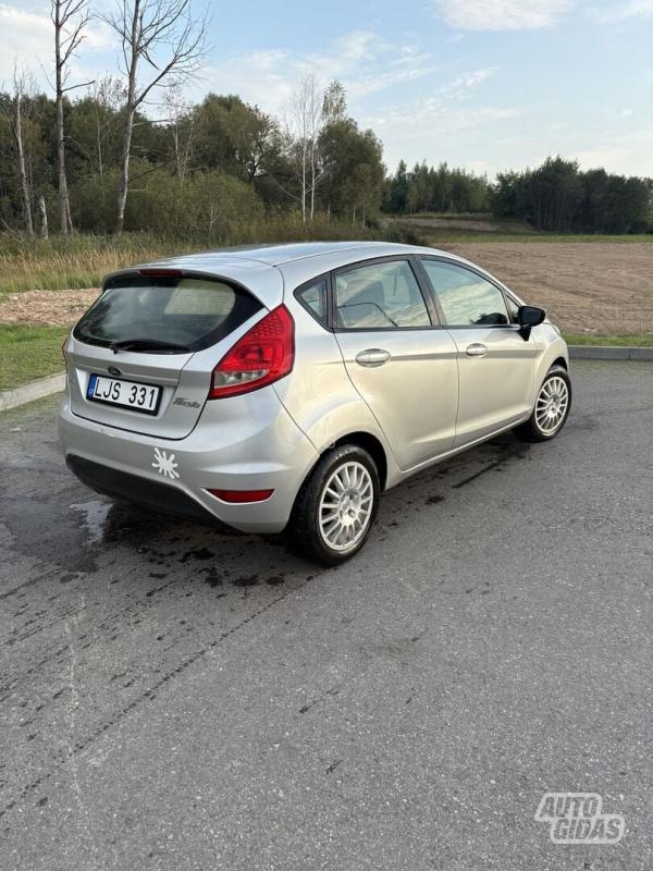 Ford Fiesta 2010 in Utena, with an engine capacity of 1.40 L and mileage of 2400 thousand km for 1600 €, photo 6 on AUTOMOTO.COM.LV