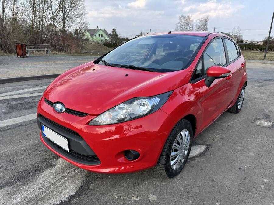 Ford Fiesta 2010 in Kaunas, with an engine capacity of 1.20 L and mileage of 200 thousand km for 2599 €, photo 1 on AUTOMOTO.COM.LV