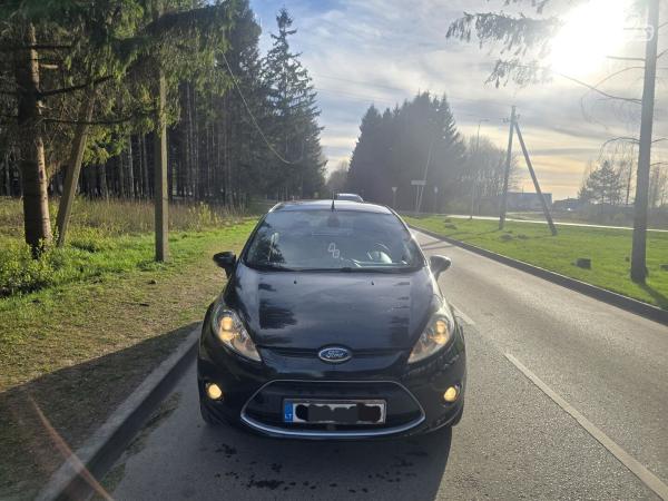 Ford Fiesta 2010 in Klaipeda, with an engine capacity of 1.40 L and mileage of 185 thousand km for 2545 €, photo 1 on AUTOMOTO.COM.LV