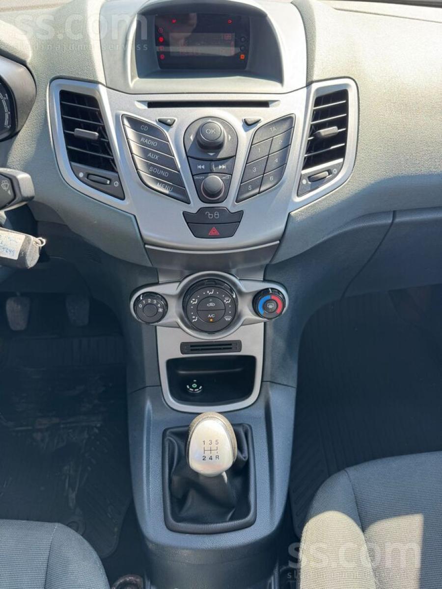 Ford Fiesta 2010 Rīga, ar dzinēja tilpumu 1.20 L un nobraukumu 0 tūkst. km par 2499 €, foto 17 vietnē AUTOMOTO.COM.LV