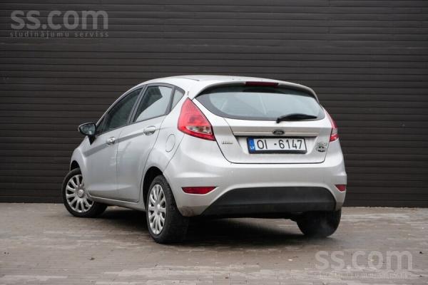 Ford Fiesta 2010 in Riga, with an engine capacity of 1.60 L and mileage of 283 thousand km for 3990 €, photo 4 on AUTOMOTO.COM.LV