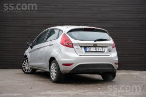 Ford Fiesta 2010 in Riga, with an engine capacity of 1.60 L and mileage of 283 thousand km for 3990 €, photo 5 on AUTOMOTO.COM.LV