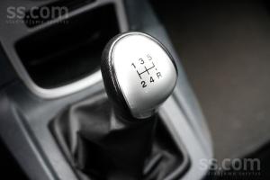 Ford Fiesta 2010 in Riga, with an engine capacity of 1.60 L and mileage of 283 thousand km for 3990 €, photo 9 on AUTOMOTO.COM.LV