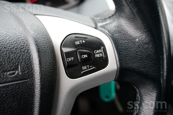 Ford Fiesta 2010 in Riga, with an engine capacity of 1.60 L and mileage of 283 thousand km for 3990 €, photo 9 on AUTOMOTO.COM.LV
