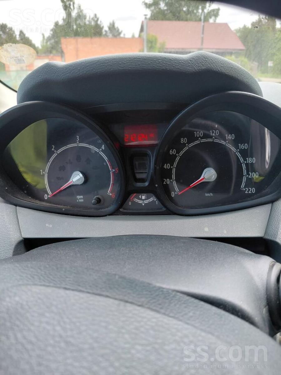 Ford Fiesta 2010 Rīga, ar dzinēja tilpumu 1.40 L un nobraukumu 213 tūkst. km par 1500 €, foto 7 vietnē AUTOMOTO.COM.LV