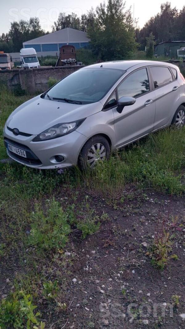 Ford Fiesta 2010 in Riga, with an engine capacity of 1.40 L and mileage of 161 thousand km for 2300 €, photo 1 on AUTOMOTO.COM.LV