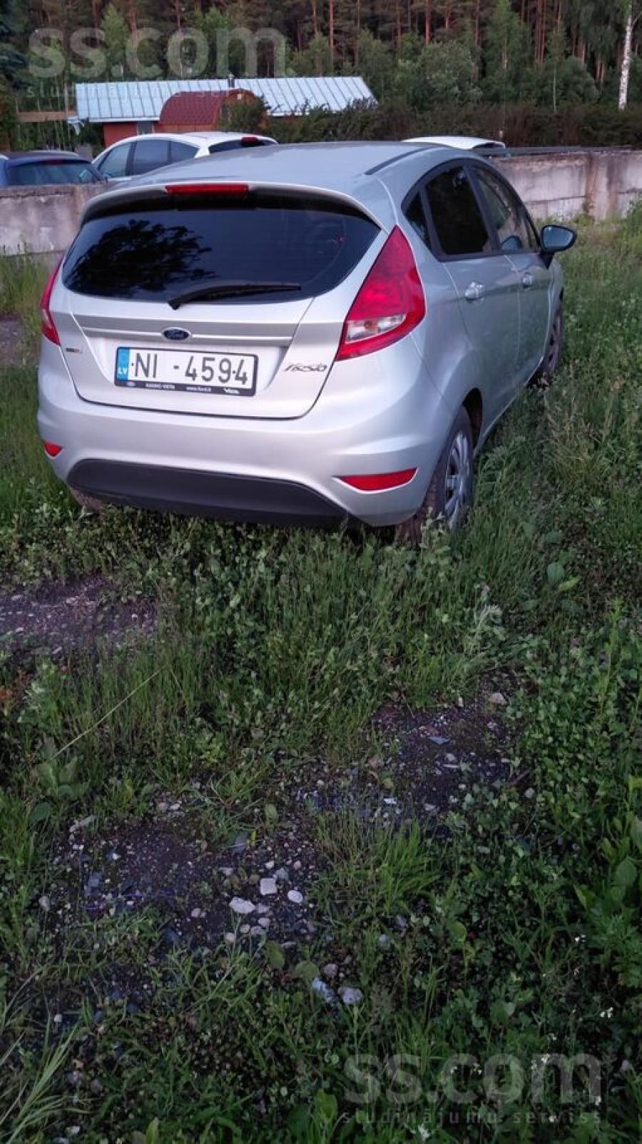 Ford Fiesta 2010 Rīga, ar dzinēja tilpumu 1.40 L un nobraukumu 161 tūkst. km par 2300 €, foto 3 vietnē AUTOMOTO.COM.LV