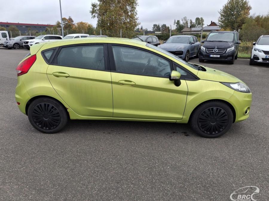 Ford Fiesta 2010 Viļņa, ar dzinēja tilpumu 1.56 L un nobraukumu 250 tūkst. km par 2900 €, foto 6 vietnē AUTOMOTO.COM.LV