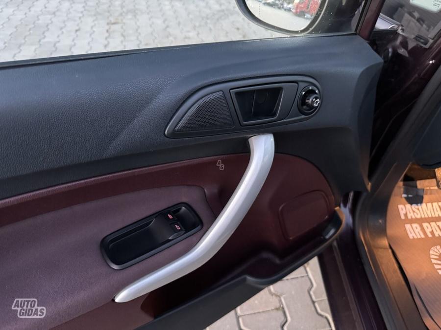 Ford Fiesta 2010 Kauņa, ar dzinēja tilpumu 1.60 L un nobraukumu 167 tūkst. km par 2600 €, foto 17 vietnē AUTOMOTO.COM.LV