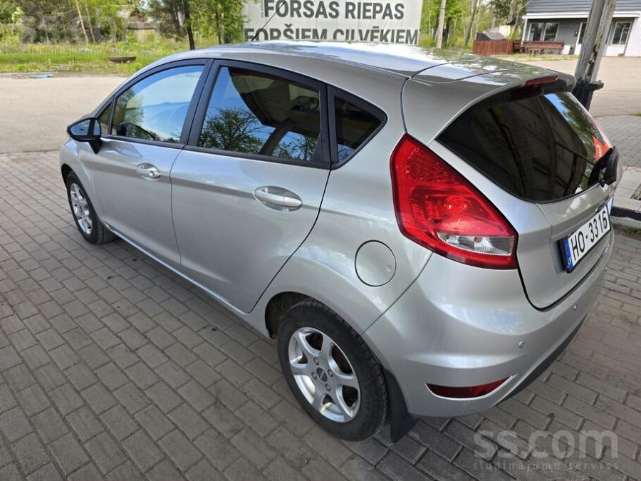 Ford Fiesta 2011 in Riga, with an engine capacity of 1.20 L and mileage of 173 thousand km for 5000 €, photo 5 on AUTOMOTO.COM.LV
