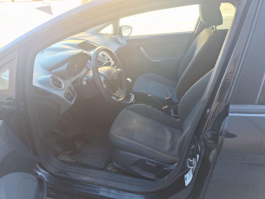 Ford Fiesta 2011 Klaipėda, ar dzinēja tilpumu 1.40 L un nobraukumu 207 tūkst. km par 900 €, foto 13 vietnē AUTOMOTO.COM.LV