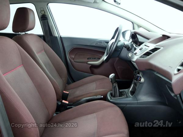Ford Fiesta 2011 in Tallinn, with an engine capacity of 1.20 L and mileage of 289 thousand km for 999 €, photo 6 on AUTOMOTO.COM.LV
