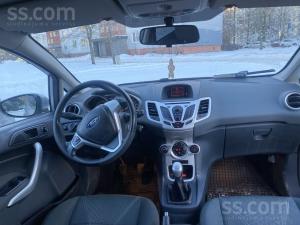 Ford Fiesta 2011 in Riga, with an engine capacity of 1.60 L and mileage of 192 thousand km for 2200 €, photo 5 on AUTOMOTO.COM.LV