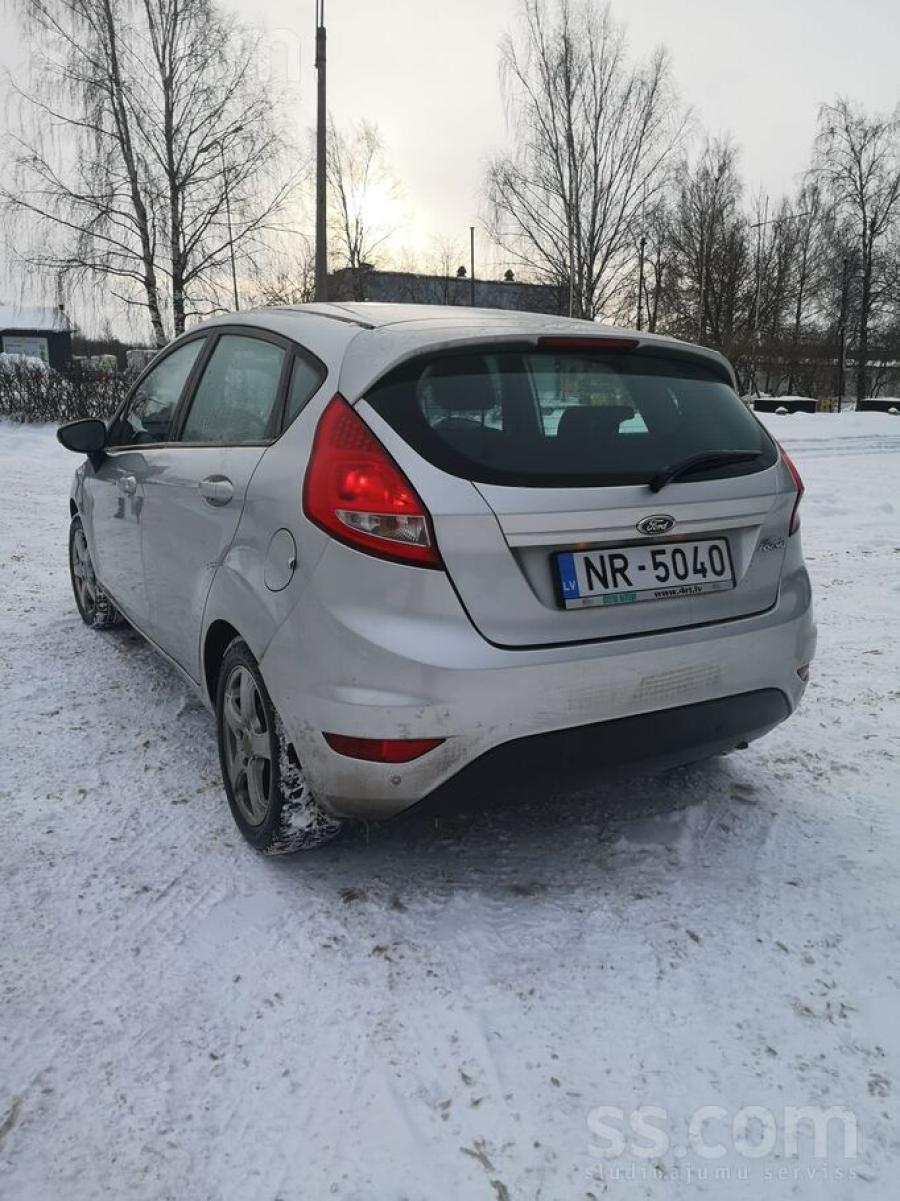Ford Fiesta 2012 Ventspils, ar dzinēja tilpumu 1.60 L un nobraukumu 252 tūkst. km par 3200 €, foto 3 vietnē AUTOMOTO.COM.LV
