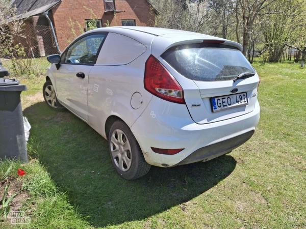 Ford Fiesta 2012 in Ignalina, with an engine capacity of 1.20 L and mileage of 180 thousand km for 950 €, photo 4 on AUTOMOTO.COM.LV
