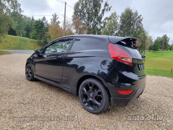 Ford Fiesta 2012 Otepē, ar dzinēja tilpumu 1.60 L un nobraukumu 0 tūkst. km par 4999 €, foto 4 vietnē AUTOMOTO.COM.LV