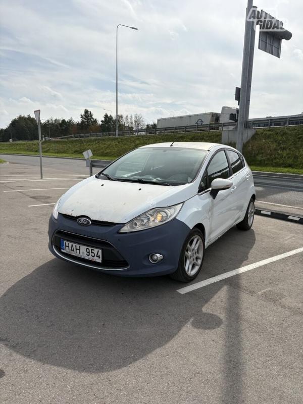 Ford Fiesta 2012 Kauņa, ar dzinēja tilpumu 1.40 L un nobraukumu 250 tūkst. km par 750 €, foto 3 vietnē AUTOMOTO.COM.LV