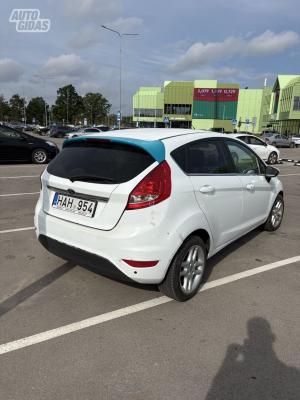 Форд Фиеста 2012 в Каунас, объемом двигателя 1.40 л и пробегом 250 тыс. км за 750 €, фото 4 на AUTOMOTO.COM.LV