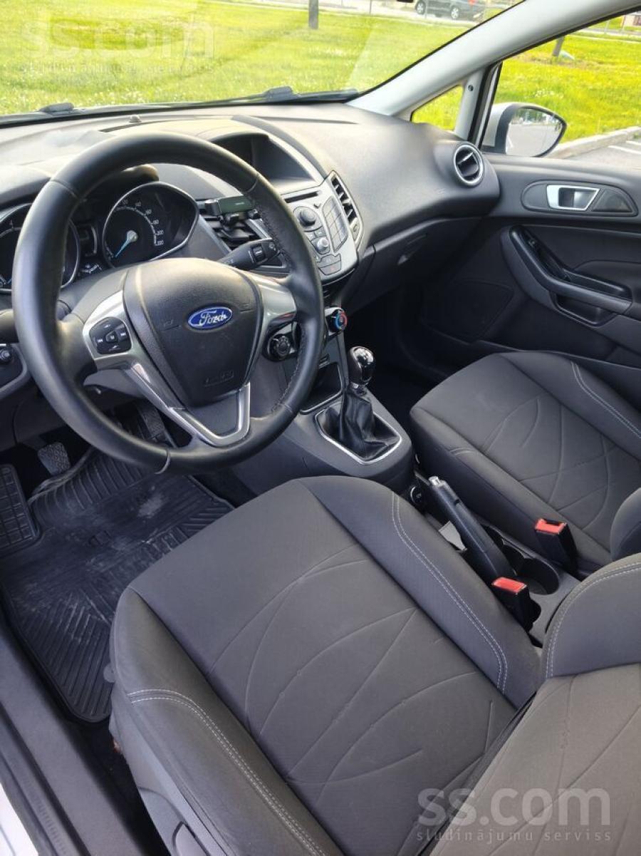 Ford Fiesta 2013 in Ogre, with an engine capacity of 1.20 L and mileage of 160 thousand km for 4200 €, photo 11 on AUTOMOTO.COM.LV