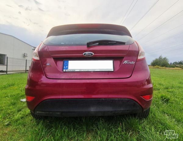 Ford Fiesta 2014 Viļņa vietnē Ford Fiesta 2014 Viļņa, ar dzinēja tilpumu 1.50 L un nobraukumu 190 tūkst. km par 3750 €, foto 6 vietnē AUTOMOTO.COM.LV