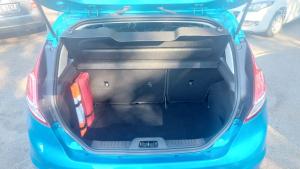 Ford Fiesta 2015 in Kaunas, with an engine capacity of 1.60 L and mileage of 254 thousand km for 3950 €, photo 29 on AUTOMOTO.COM.LV