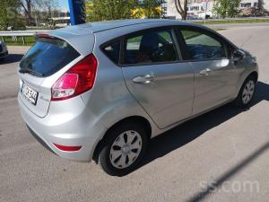 Ford Fiesta 2016 in Riga, with an engine capacity of 1.00 L and mileage of 0 thousand km for 850 €, photo 4 on AUTOMOTO.COM.LV