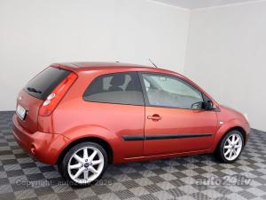 Orange Ford Fiesta 2006 in Tallinn, with an engine capacity of 1.40 L and mileage of 117 thousand km for 499 €, photo 4 on AUTOMOTO.COM.LV