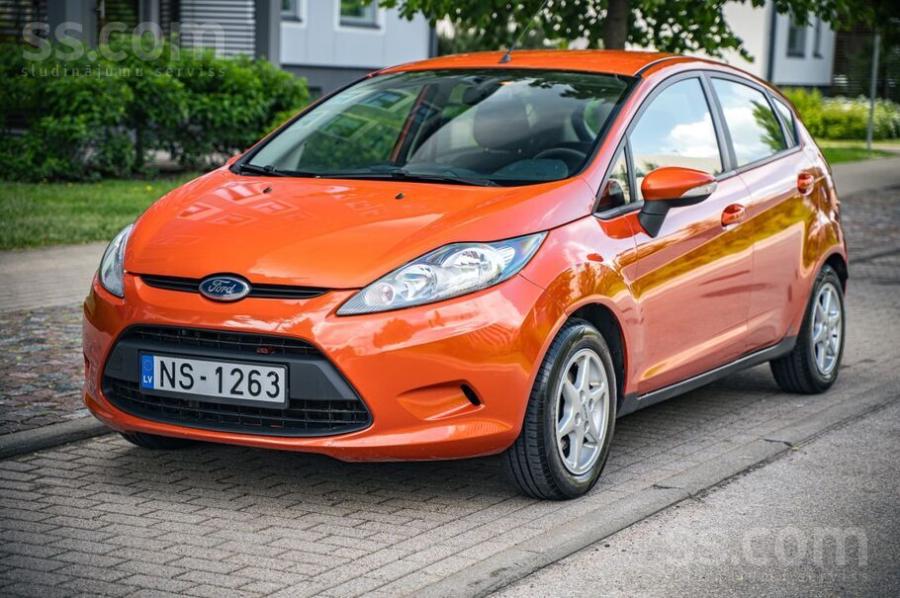 Oranžs Ford Fiesta 2012 Rīga, ar dzinēja tilpumu 1.20 L un nobraukumu 0 tūkst. km par 4995 €, foto 1 vietnē AUTOMOTO.COM.LV