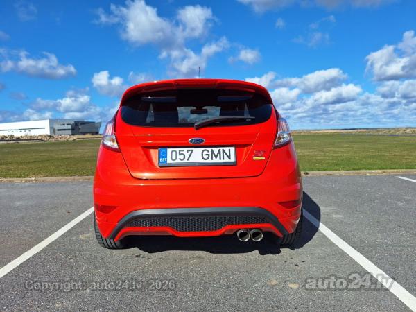 Orange Ford Fiesta 2016 in Tallinn, with an engine capacity of 1.60 L and mileage of 54 thousand km for 13900 €, photo 10 on AUTOMOTO.COM.LV