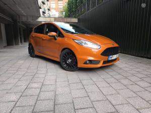 Orange Ford Fiesta 2017 in Vilnius, with an engine capacity of 1.60 L and mileage of 150 thousand km for 8500 €, photo  on AUTOMOTO.COM.LV