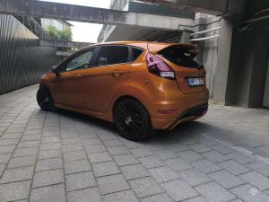 Oranžs Ford Fiesta 2017 Viļņa, ar dzinēja tilpumu 1.60 L un nobraukumu 150 tūkst. km par 8500 €, foto 7 vietnē AUTOMOTO.COM.LV