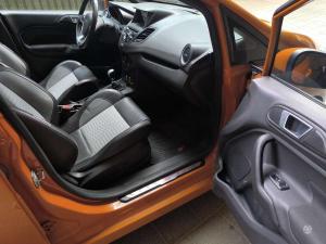 Oranžs Ford Fiesta 2017 Viļņa, ar dzinēja tilpumu 1.60 L un nobraukumu 150 tūkst. km par 8500 €, foto 10 vietnē AUTOMOTO.COM.LV